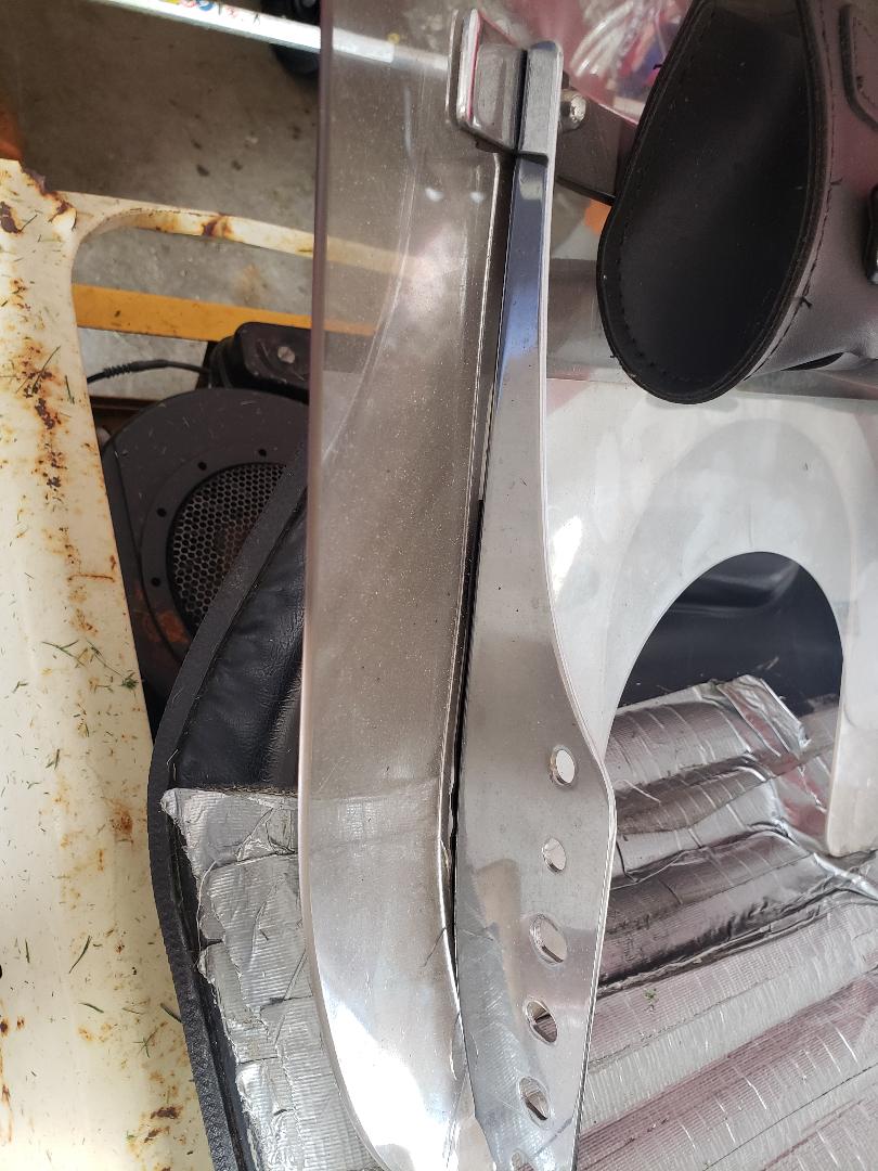 XH Motorcycles Forum - View Pictures For X trars backrest windshield ...